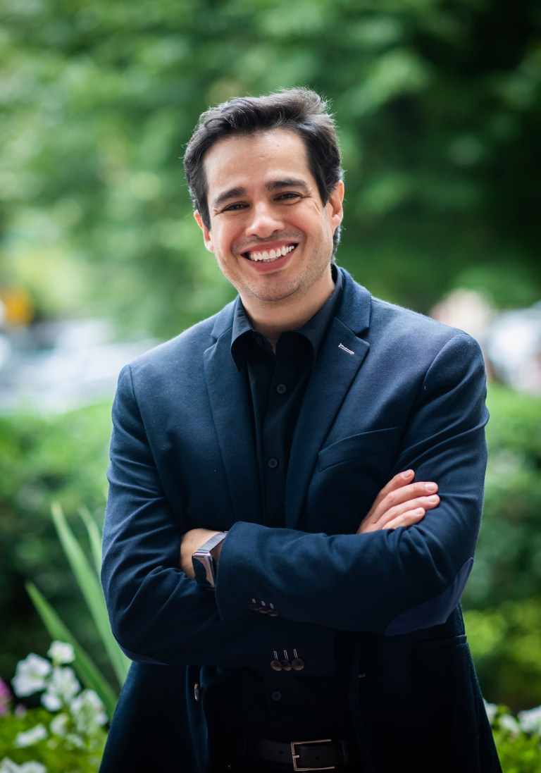 Luis Ballesteros – Global Business Career Development Professor @ BU ...